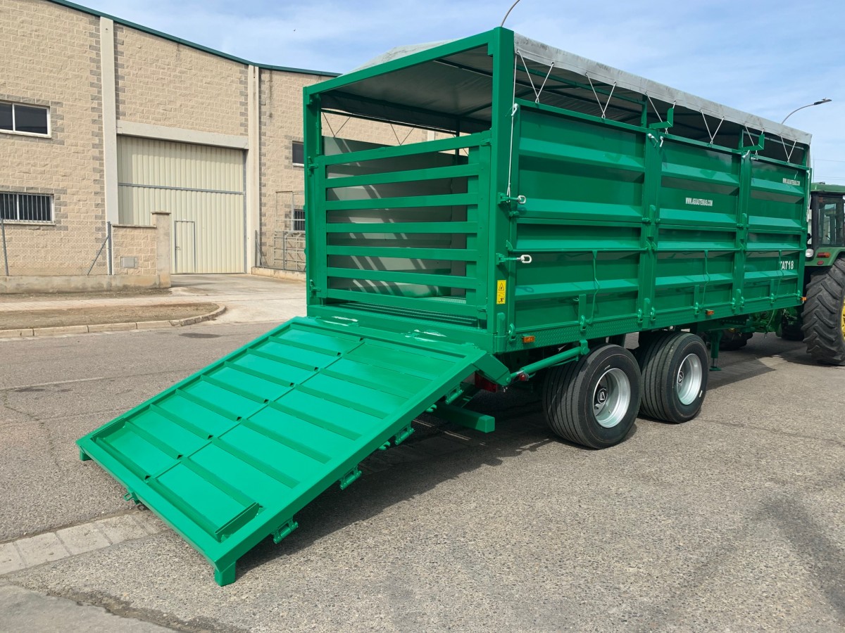 Remolques Ganaderos Aguas Tenias Remolque vacuno | Agromaquinaria.es