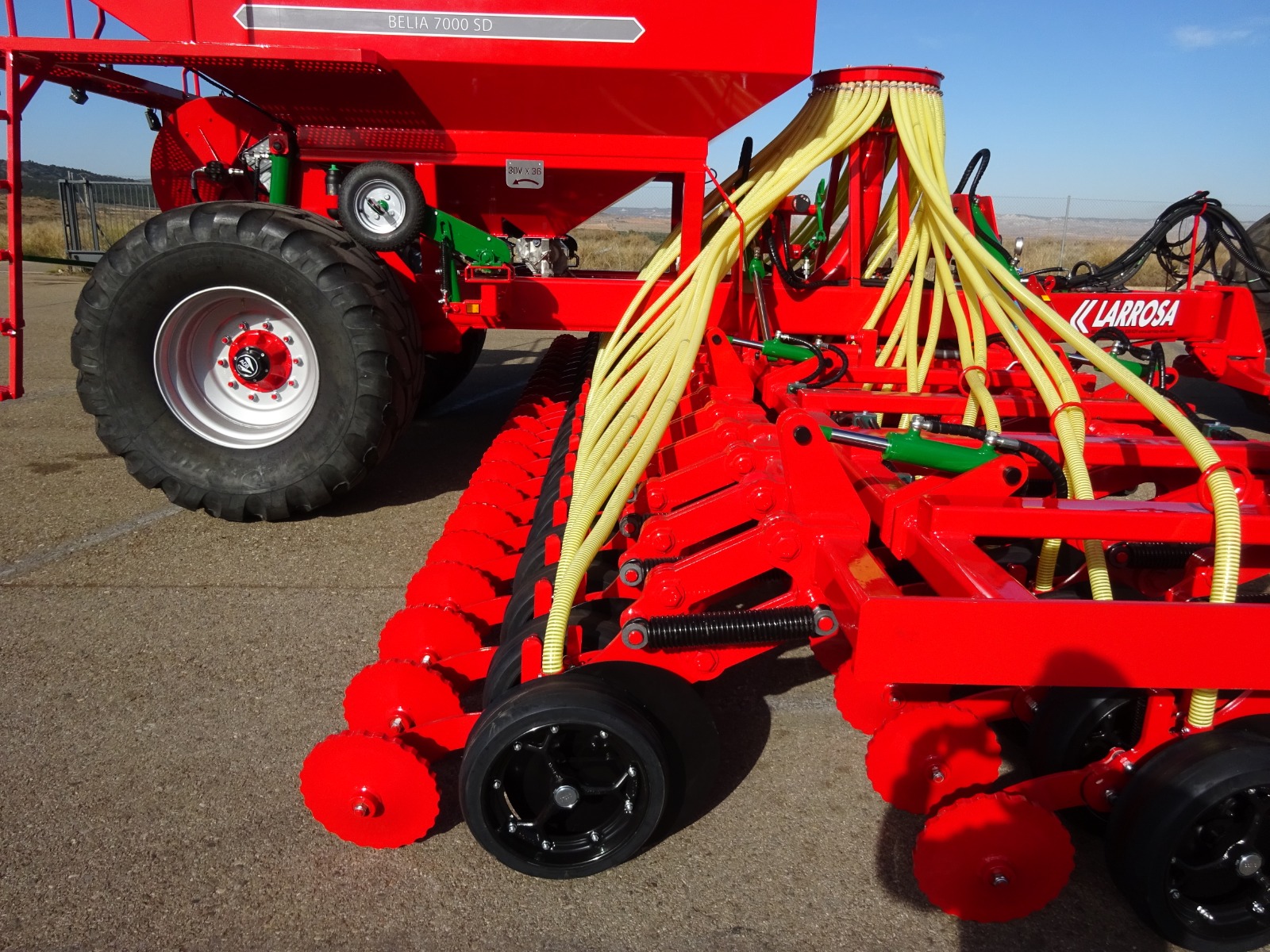 Sembradoras de siembra directa Larrosa SEMBRADORA... | Agromaquinaria.es